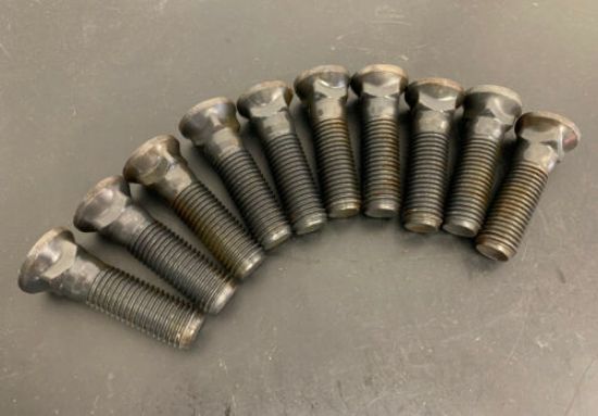 8J-2928: BOLT | Novi Group