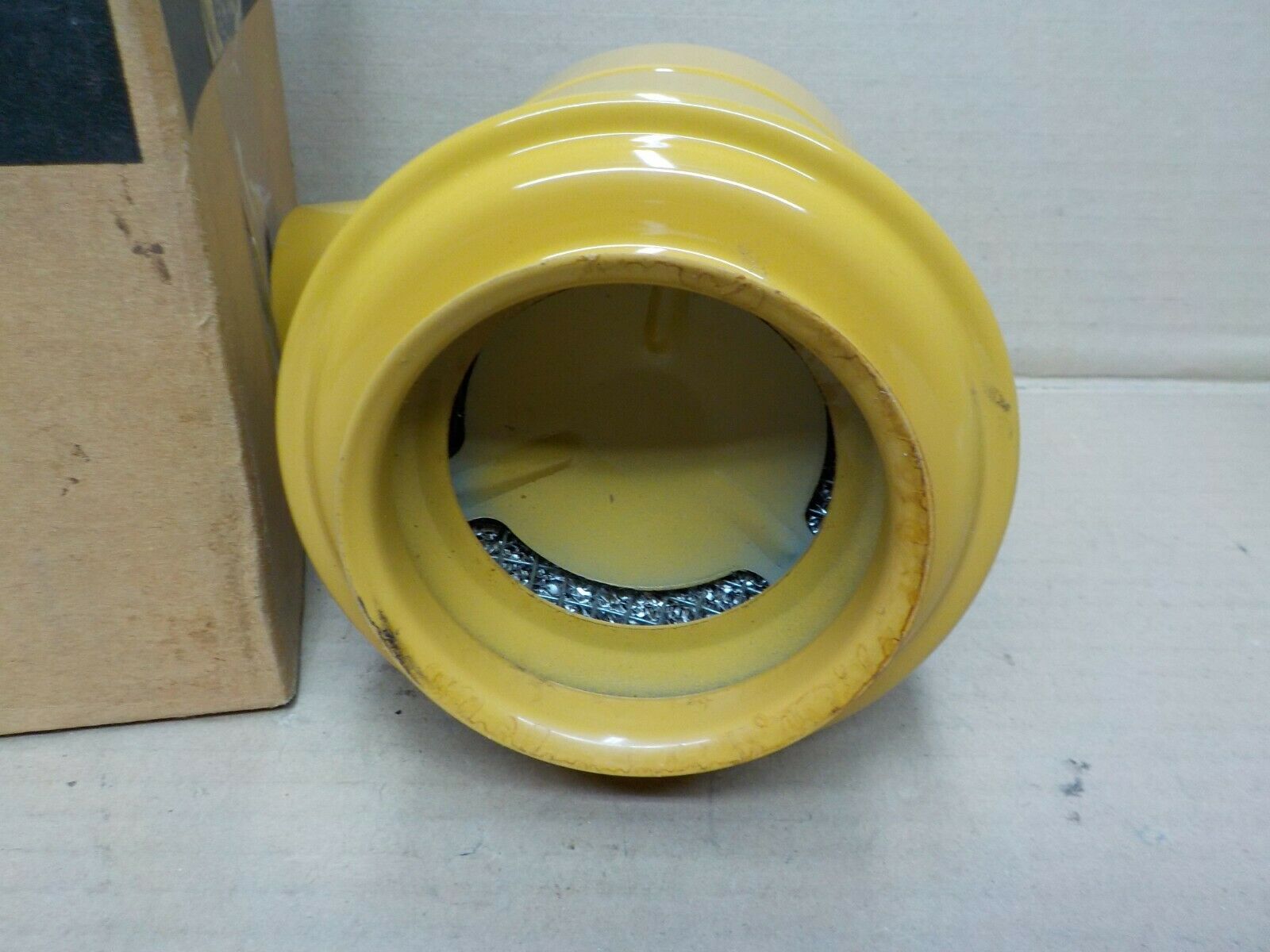 4W-3027: BREATHER A | Novi Group