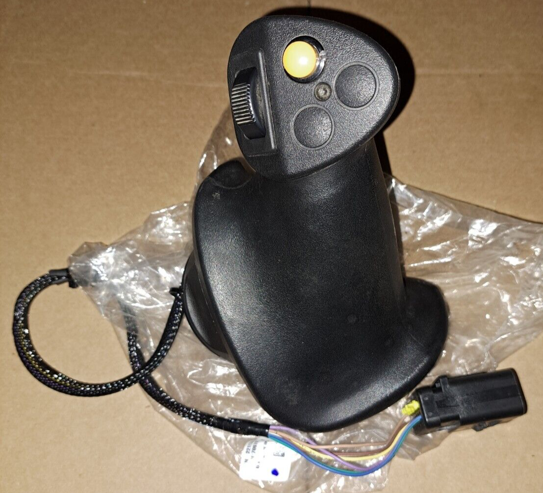 266-7632: CONTROL GP-HANDLE -RH | Novi Group